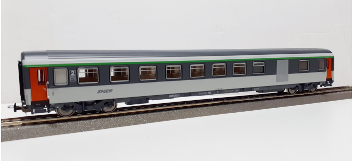 Set de 2 voitures Corail, B11u+B6Du, SNCF - PI 97310 - Piko - Voitures voyageurs - Easy Miniatures